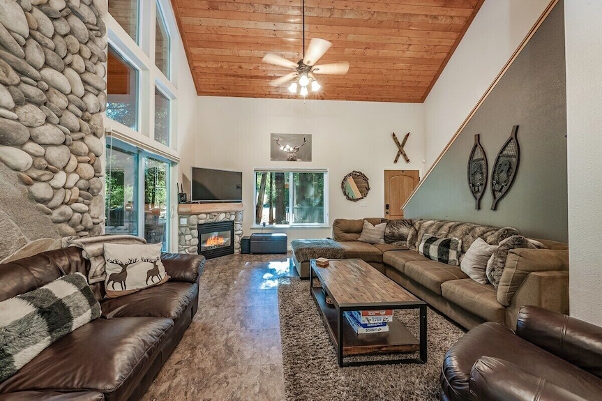 Cabin At The Creek ~ Family Fun Starts Here! - Shaver Lake, CA