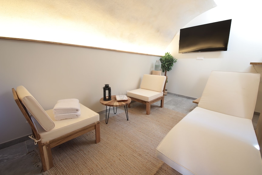 Gîte De Charme Avec Jacuzzi Et Sauna Privatifs - Donzère