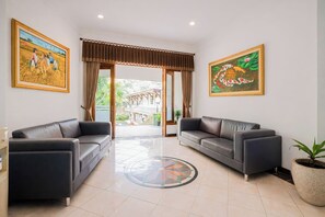 Entrada (vista interior)