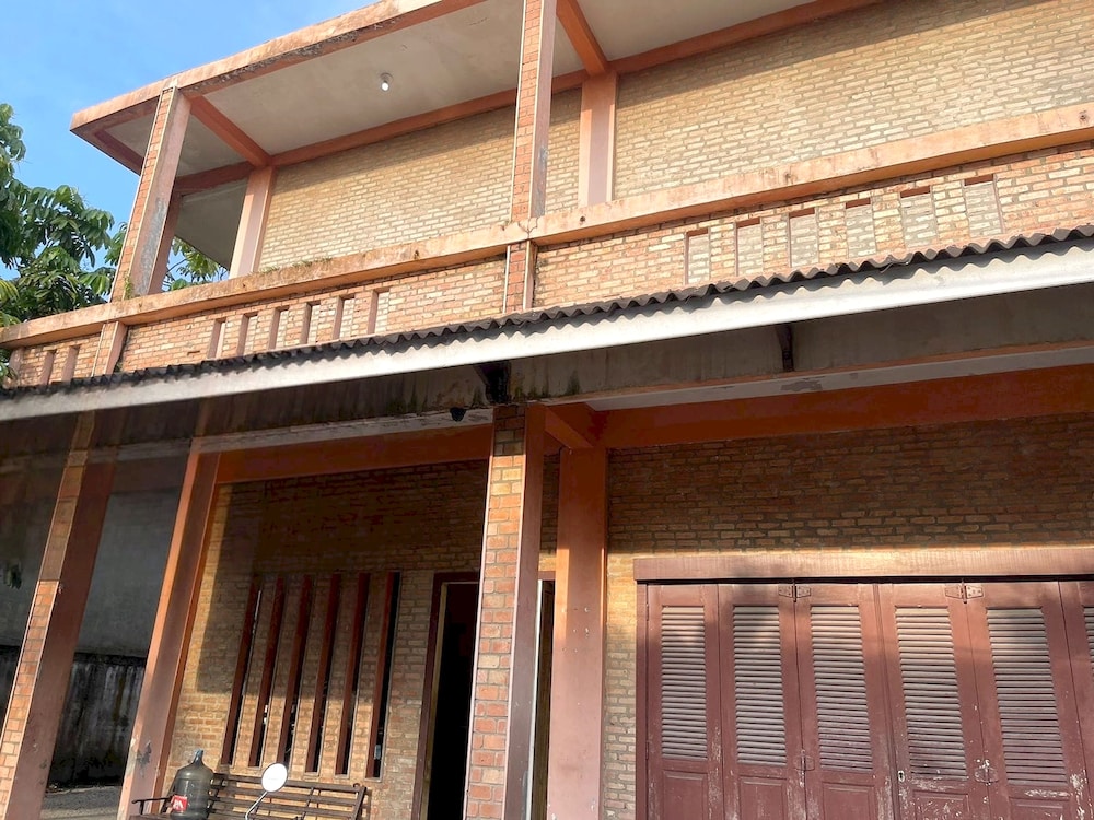 Oyo 93100 Harapan Homestay Syariahneardamai Langgeng Park - Pekanbaru