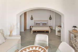Executive Suite, Sea View, Patio, Ground level | 1 quarto, roupas de cama de algodão egípcio, roupas de cama premium
