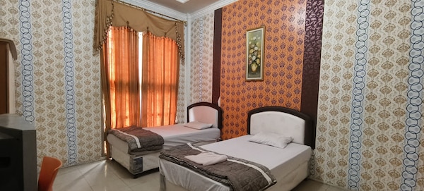 Hotel O Wisma Hamalau Syariahnearpulau Bromo Pedestrian Bridge - Banjarmasin