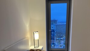 Apartamento, 2 camas Queen | 2 quartos, ferros/tábuas de passar roupa, Wi-Fi de cortesia