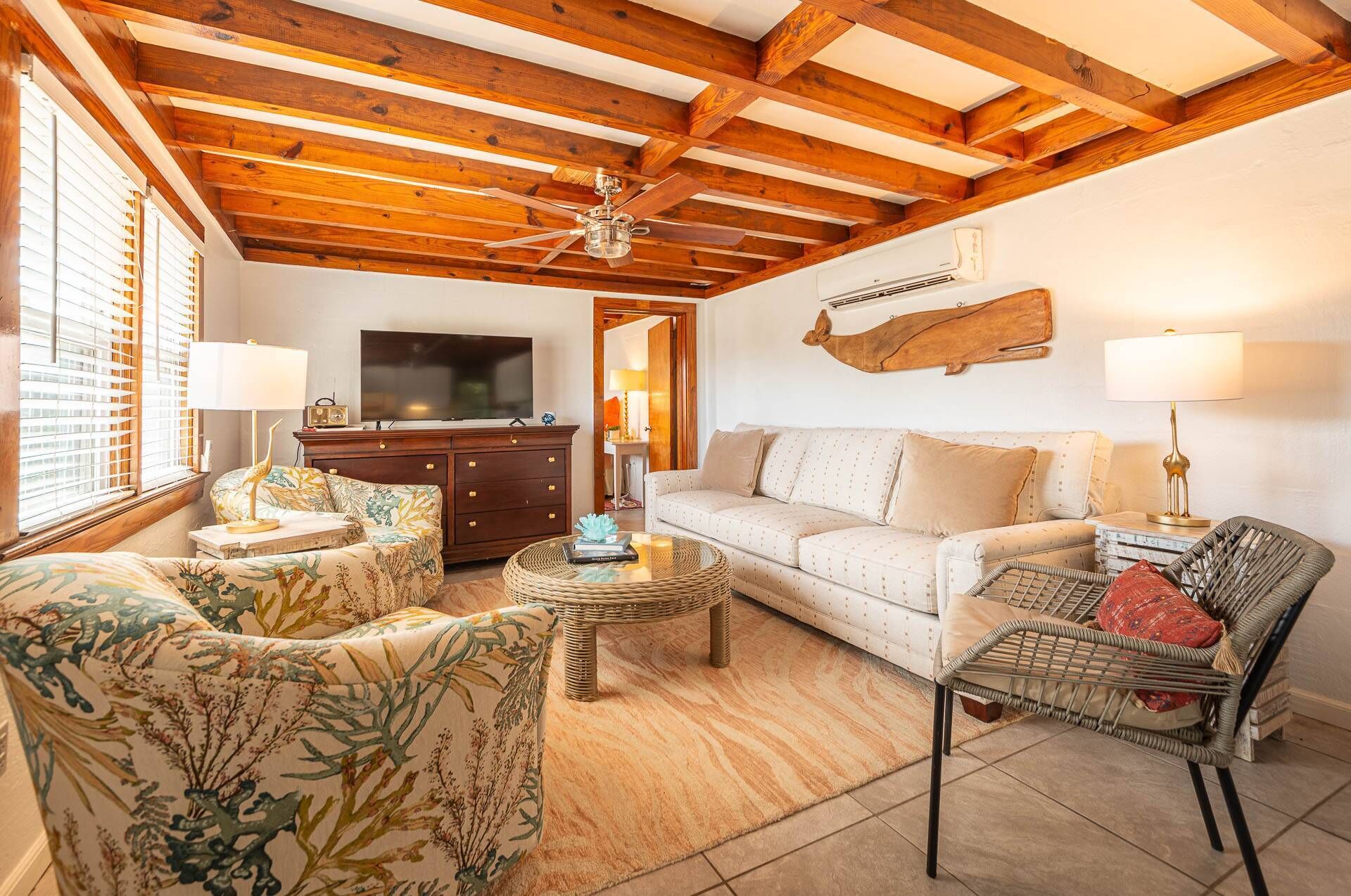 K2118 Oh So Sandy! Historic Oceanside Flat Top! Steps From Beach. Short Stays Welcomed! - Southern Shores, NC