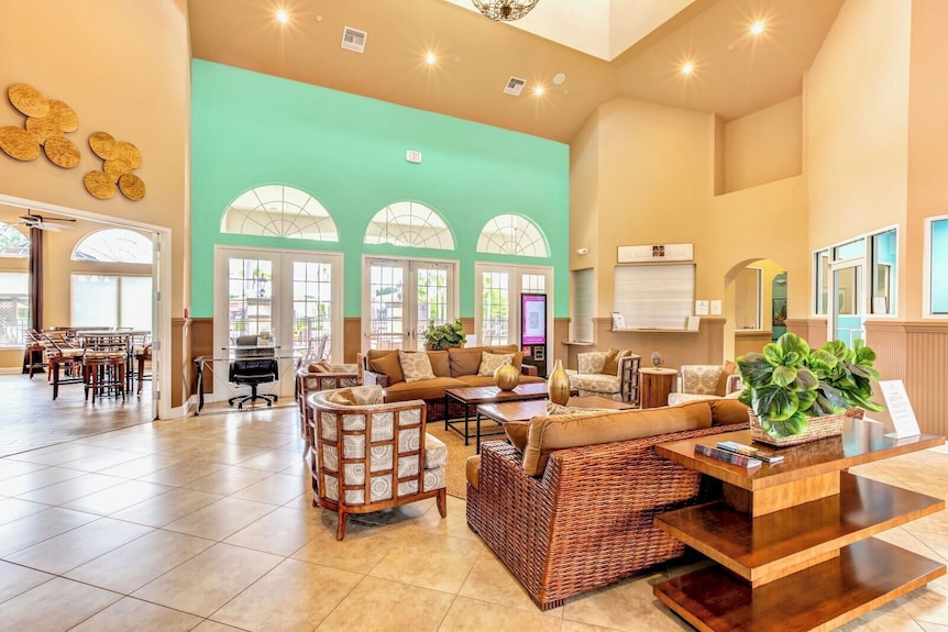 Upstay: Ultimate Orlando Retreat W Pool & Hot Tub - Kissimmee