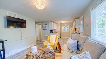 Cabana de Madeira Deluxe | 4 quartos, roupa de alta qualidade, camas de colchão pillowtop