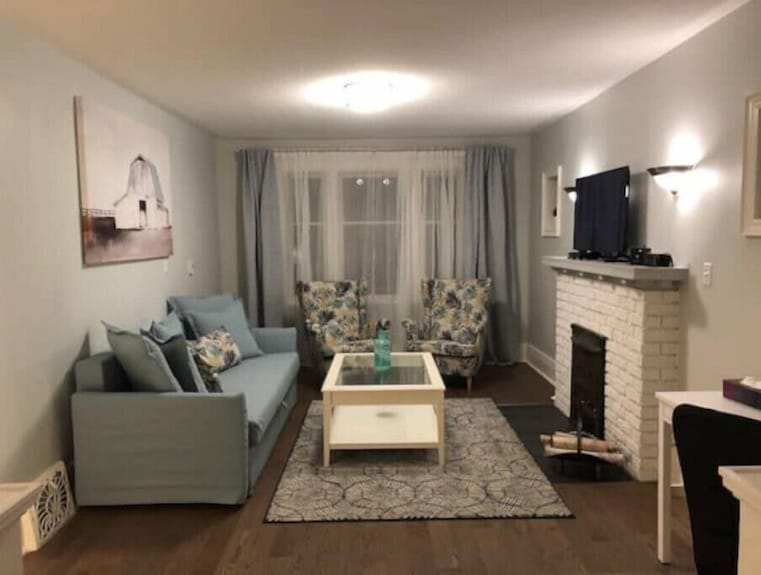 Otylja Suite In Wortley Village (King Size Bed)\n - London, Ontario