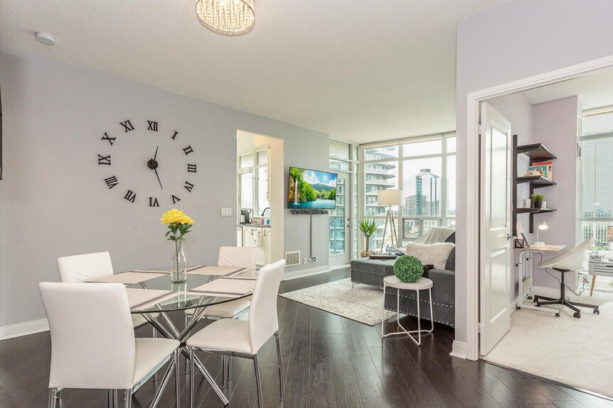 Modern 2bd Condo In Square1 With Iconic Views - Toronto