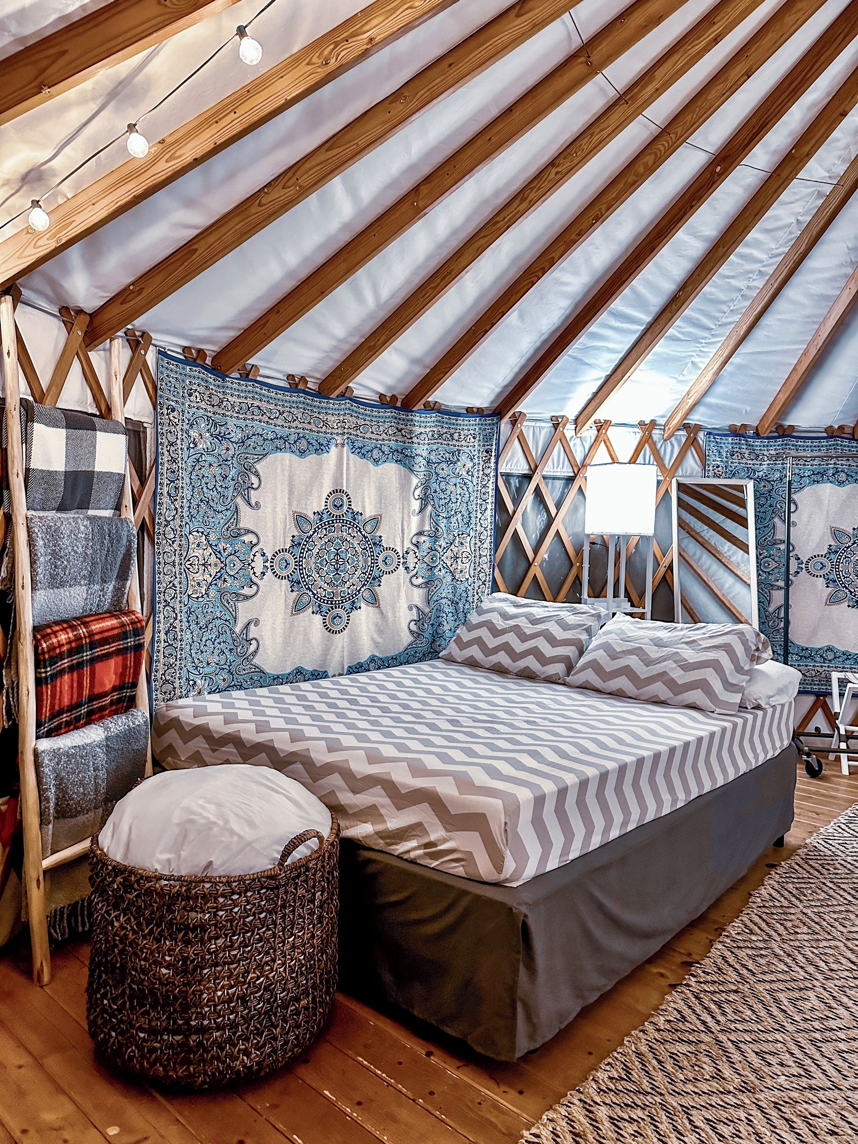 Yurt Life! Nestled In North San Diego Foothills Yet Only 20 Mins From Beach. - Bonsall, CA