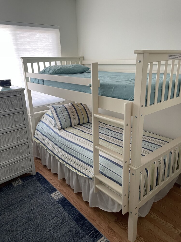 Condo- steps to the sand - Longboat Key | Vrbo