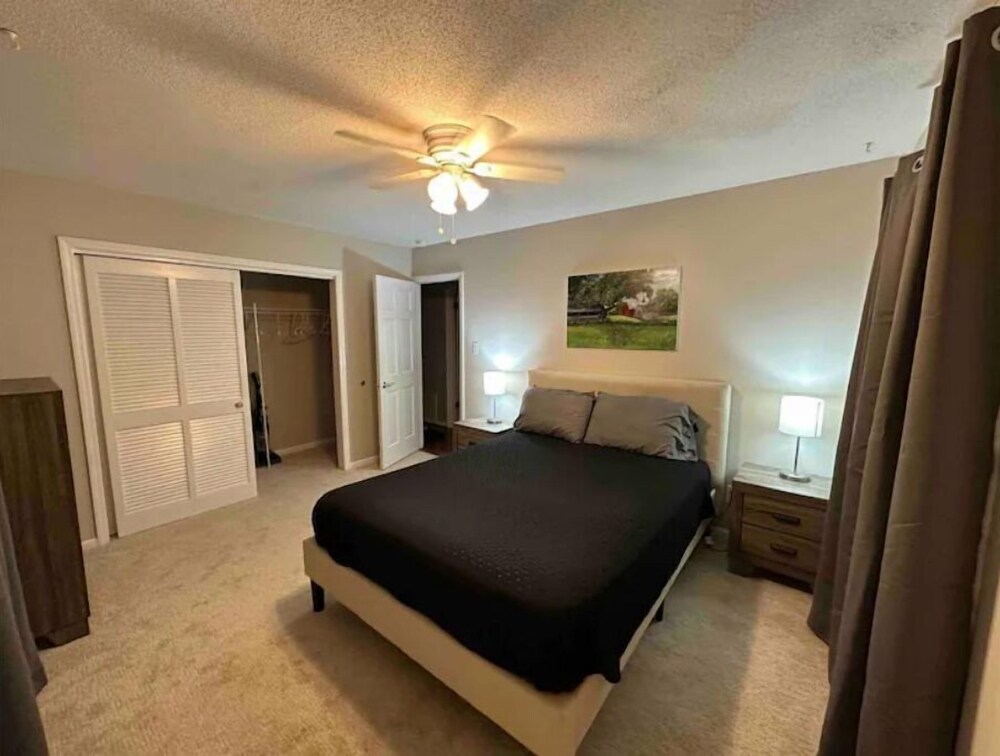 Central Raleigh 4 Bed w/ office - Raleigh | Vrbo