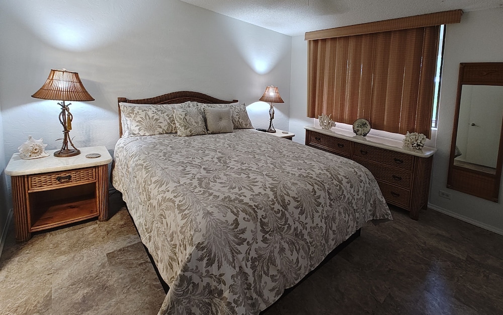 Stunning 2br Resort Condo, With Beach And Pool Views, White Sands Beach - 카일루아-코나