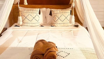 Limasan Villa wirh Garden View | Secretária, quartos insonorizados, Wi-fi grátis