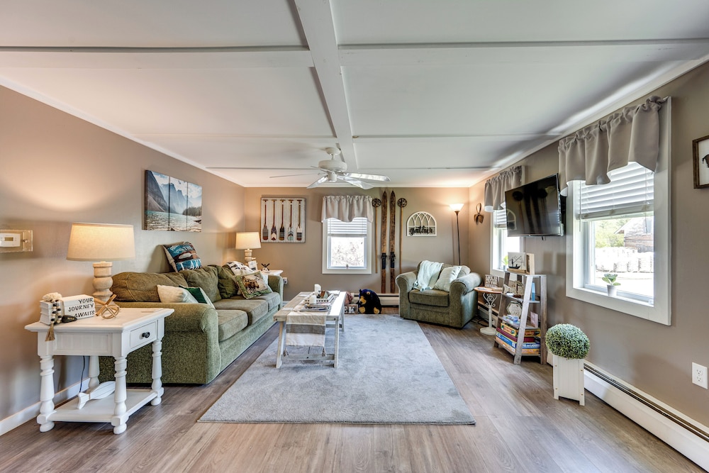 コージー バーモント エスケープ - パティオ レイク & マウンテン ビューズ - バーモント州