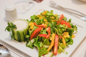 Pequeno-almoço tipo buffet diário incluído 