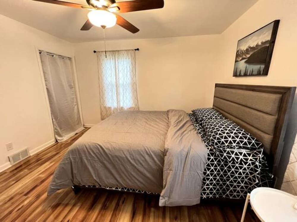 Niagara Falls House - 4 Mins To Falls - Niagara Falls, NY