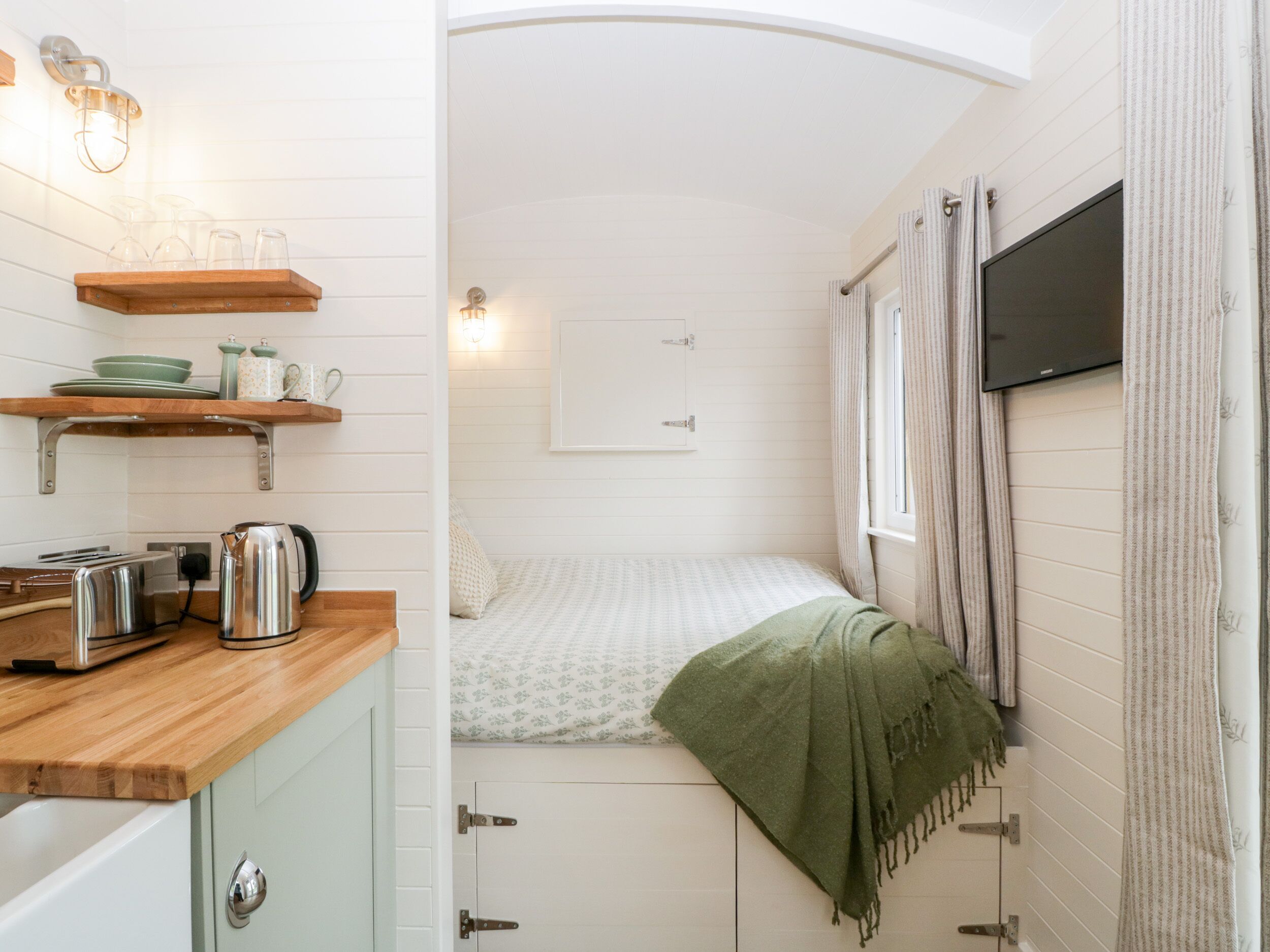 Willow, Pet Friendly, With A Garden In Kemble - Cirencester