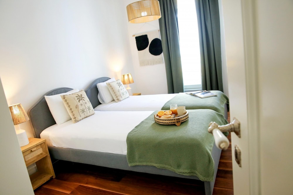 Green Faro Modern Duplex With A Bliss Terrace - Faro