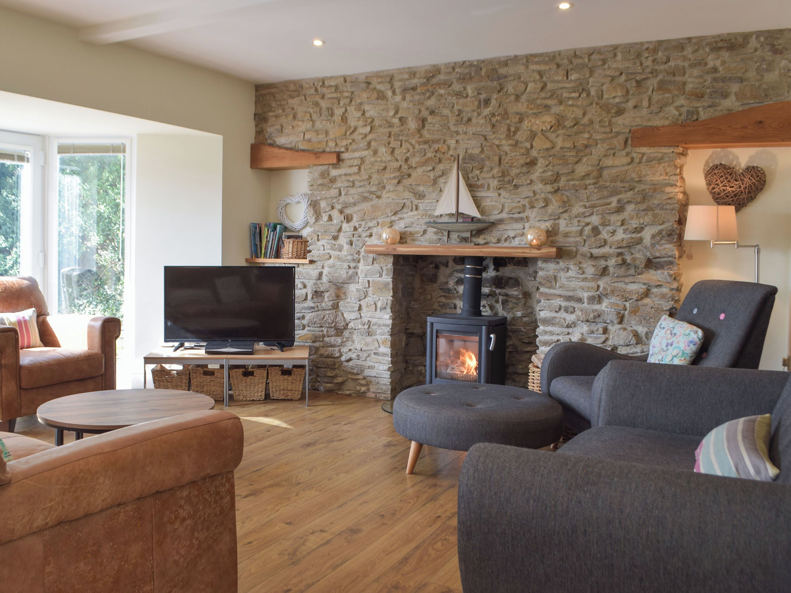 5 Bedroom Accommodation In Little Haven, Near Haverfordwest - Little Haven