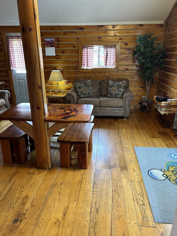 Cozy 2 Bedroom Cabin On A 20 Acre Lake - Allegany State Park, Salamanca