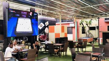 Bar junto à piscina