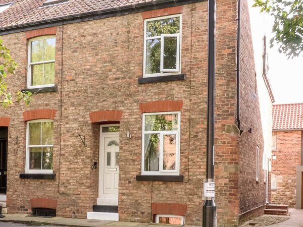 Through The Looking Glass - Ripon