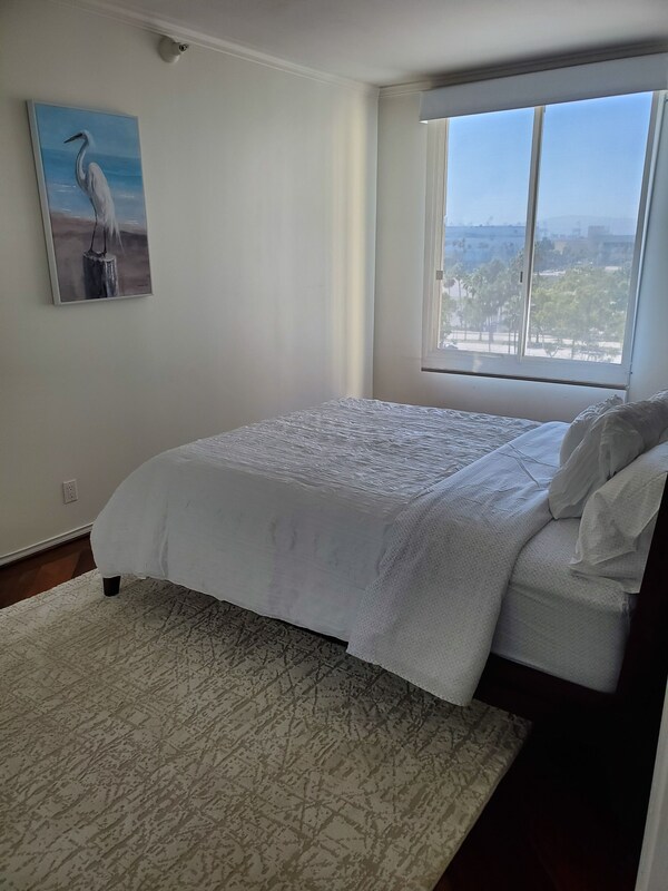 Fully Furnished Coastal Luxury 3-bedroom Condo With Ocean Views - Long Beach, CA