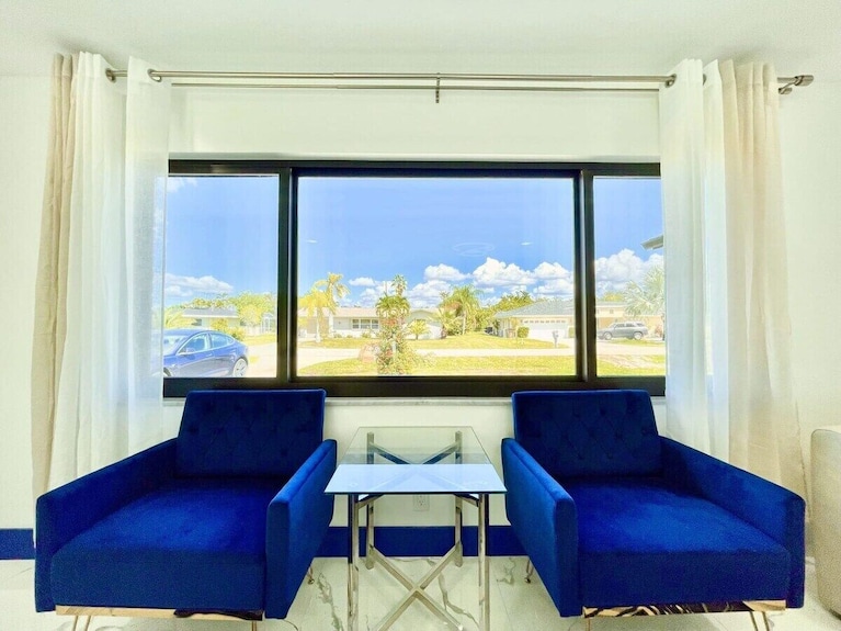 Cape Coral Saltwater Pool Retreat - Sanibel Island, FL