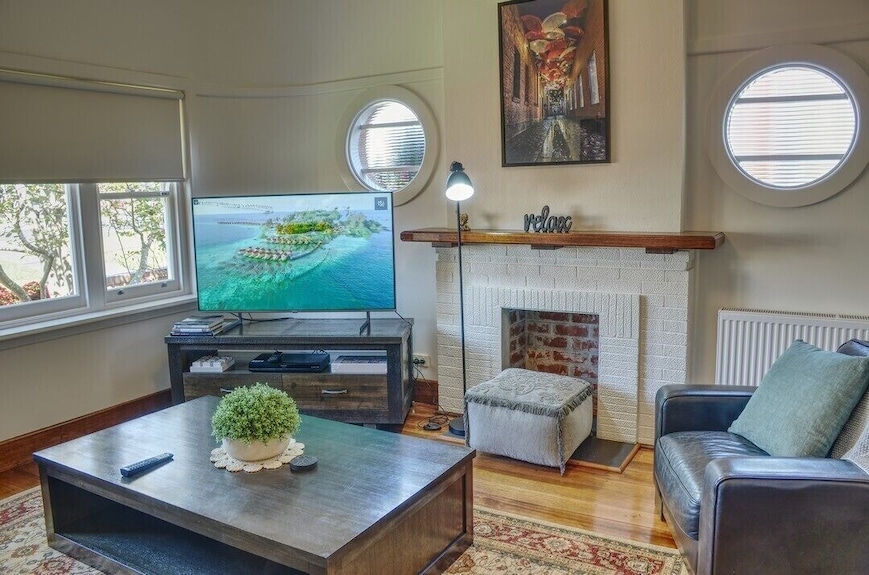 Beautifully Renovated, Vintage-inspired Home In The Historic Soldiers Hill. - Ballarat