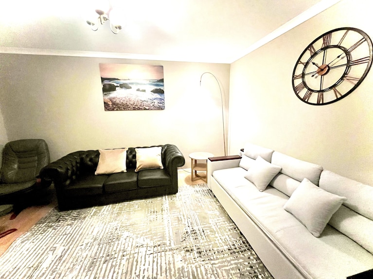 Blackwater, Camberley Homestay Service Accommodation - ブラックネル