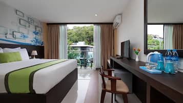 Quarto Duplo Deluxe, varanda, vista para a montanha | Secretária, Wi-fi grátis