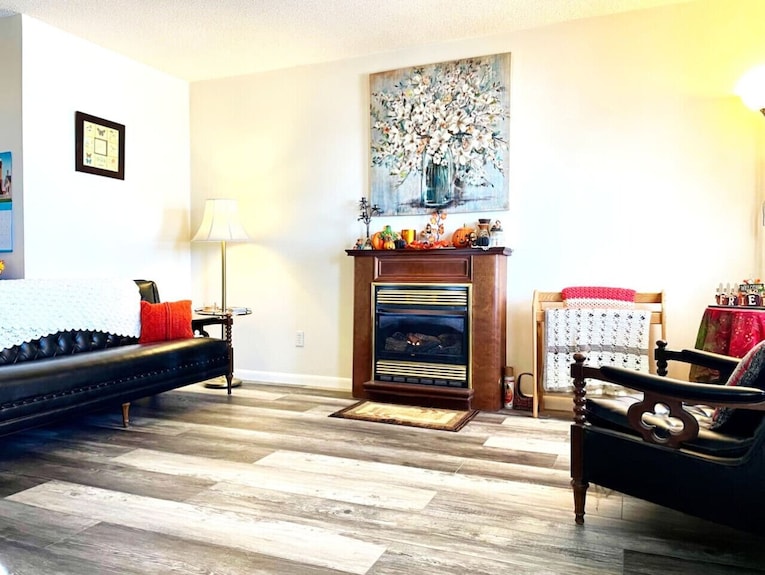 Apt. 3 - Ensuite Bath, Roku, Fridge/micro, Queen - アントワープ, OH