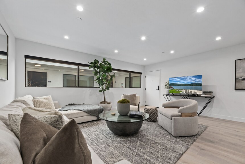 Heart Of West Hollywood Stunner W/gym And Co-working Space - West Hollywood