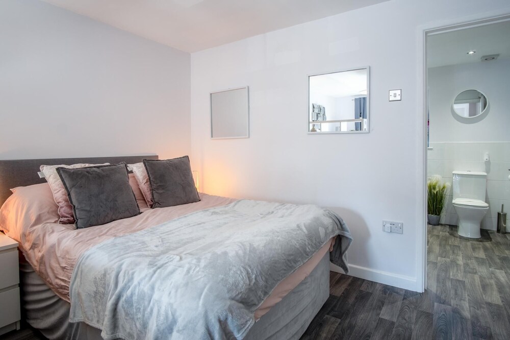 Portway Nook - 1 Bedroom Studio - Bishopston - Caswell Bay Beach
