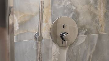 Quarto Quádruplo | 1 quarto, Wi-fi grátis