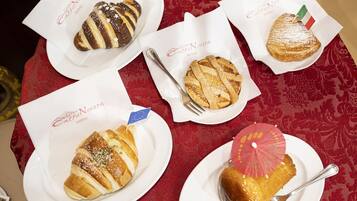 Pequeno-almoço inspirado na cozinha local diário incluído