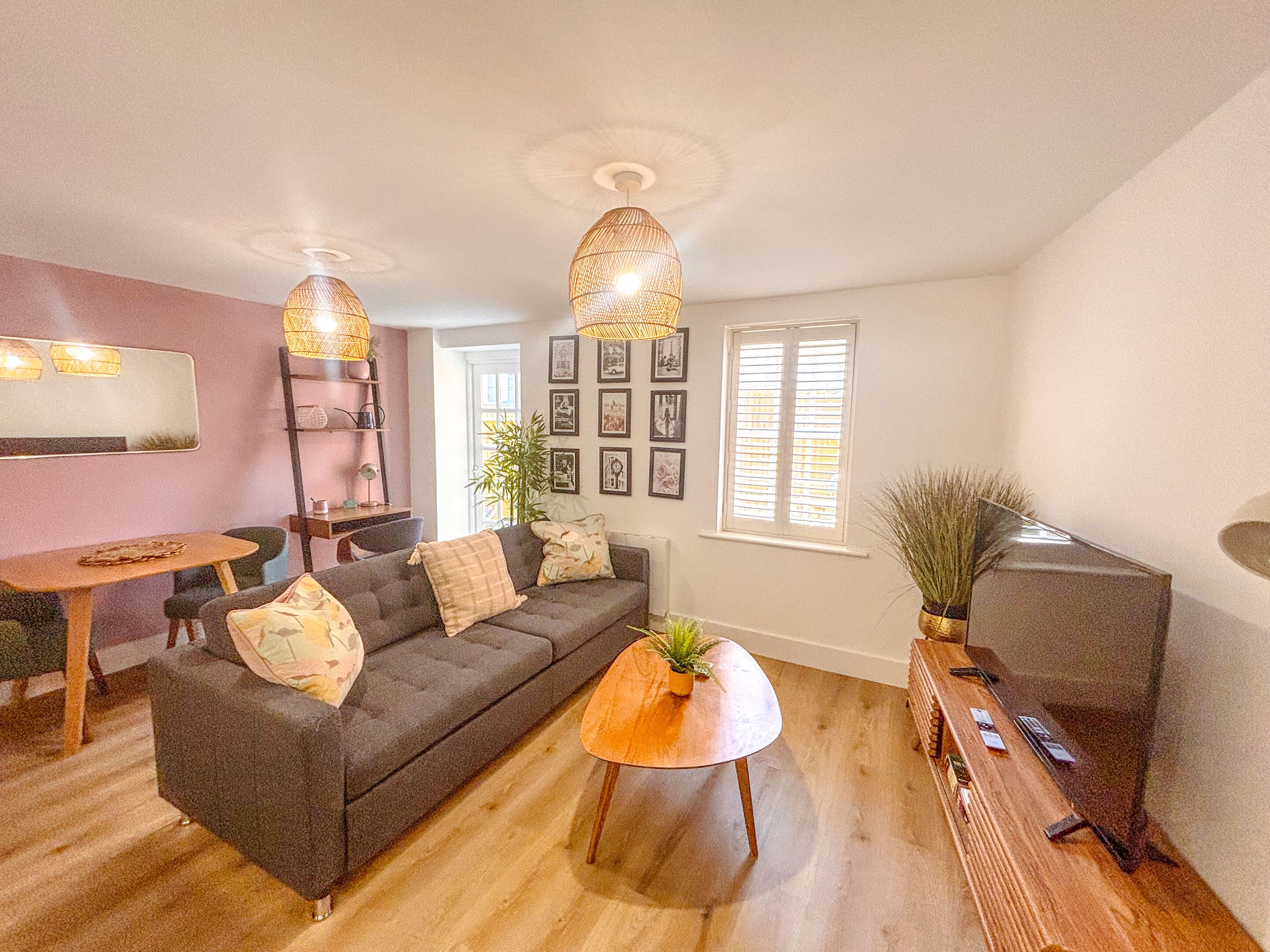 Regency Court - With Private Courtyard - Northam - Southampton