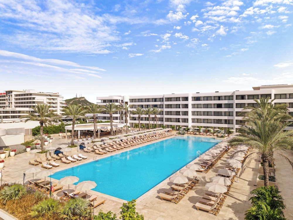 The Rif At Mangrove Beach Corendon Curacao All-inclusive, Curio By Hilton - Caribe