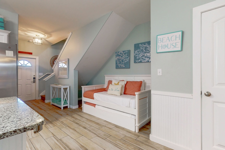 Bc506,sandy Beach, 2 Bd, Sleeps 8, Pet Friendly, Resort Style Heated Pool - Texas