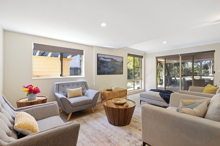 Azure - Coastal Elegance Just Steps From The Sand - Coffs Harbour