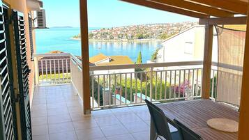 Apartamento, 2 quartos, fumadores, varanda | Varanda