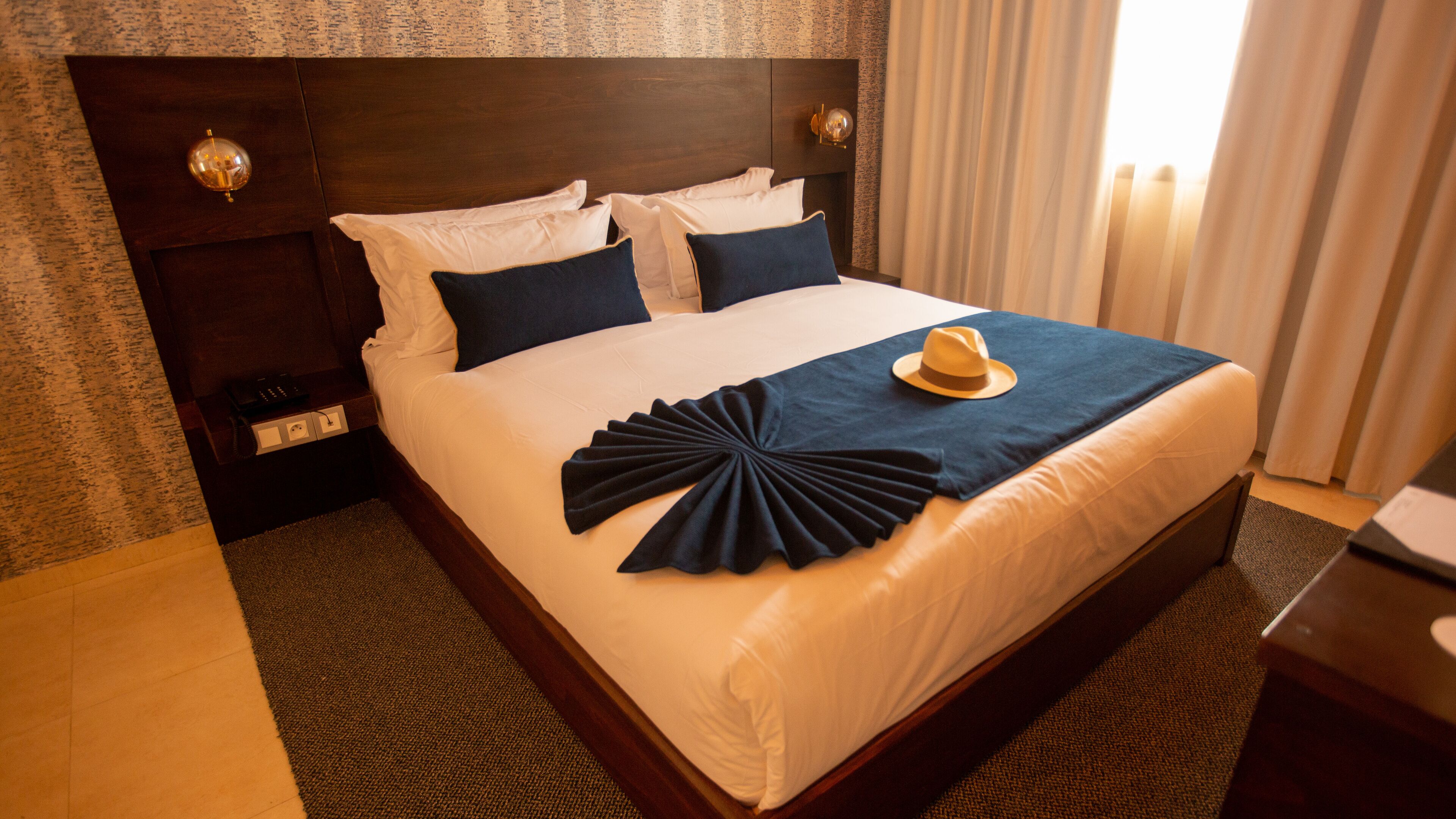 Suite Júnior | Roupa de alta qualidade, minibar, cofre no quarto, secretária 