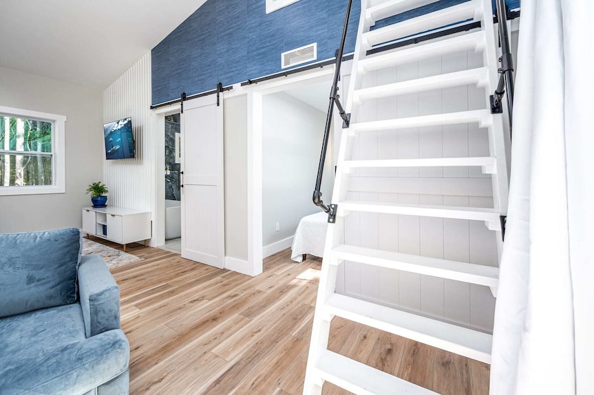 Secluded Oasis-themed Treehouse Retreat - Chapel Hill, NC