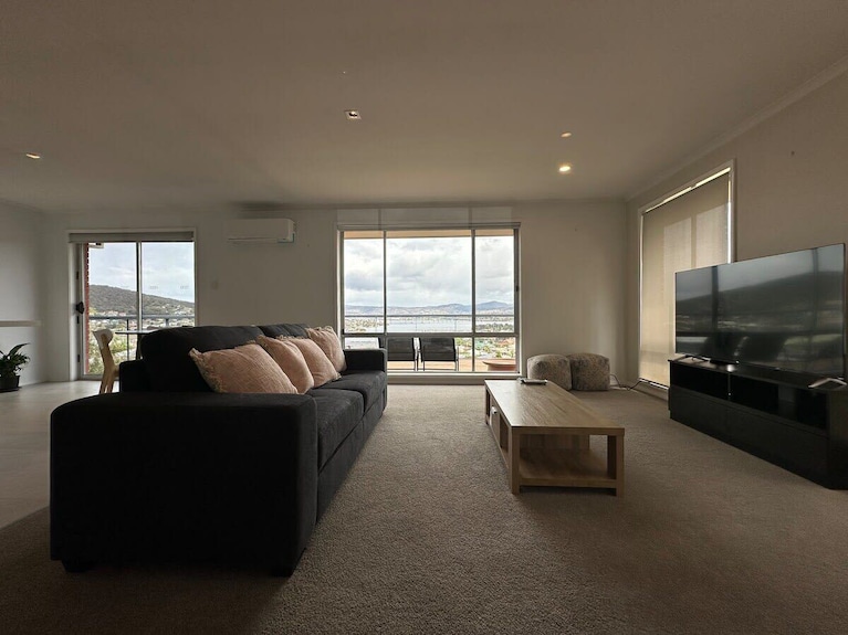 Skyline Serenity House - Close To City And Airport - Hobart