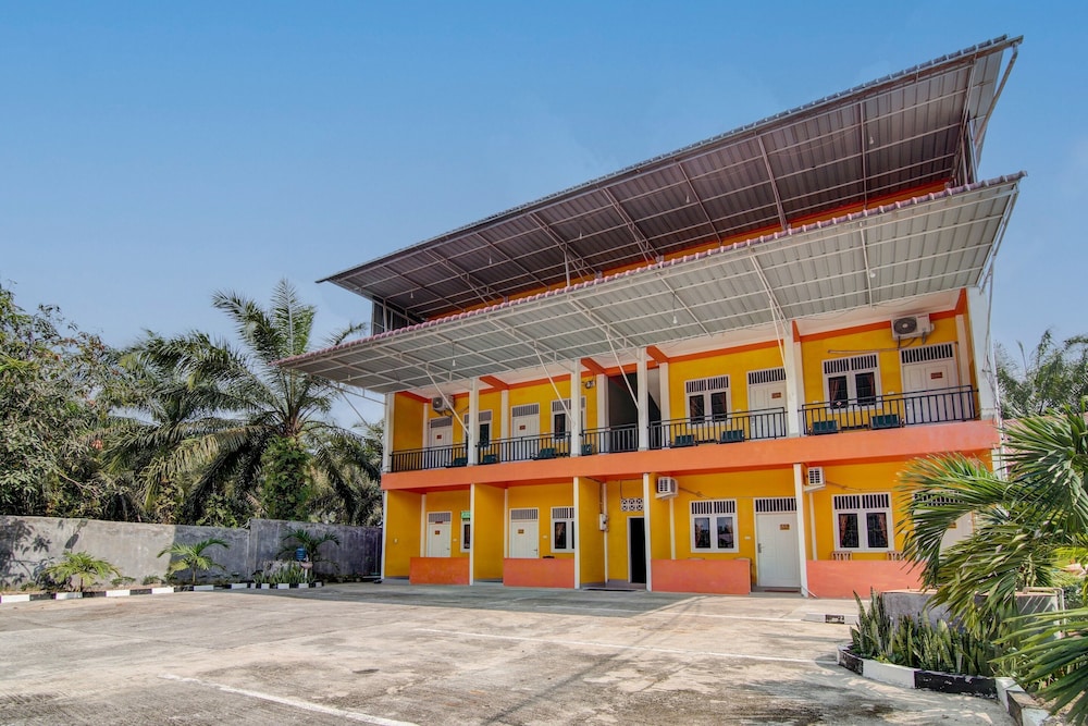 Oyo 92501 Wisma Sakinah Syariah - North Sumatra