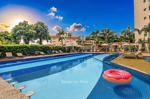 Apartamento | Piscina | Piscina externa