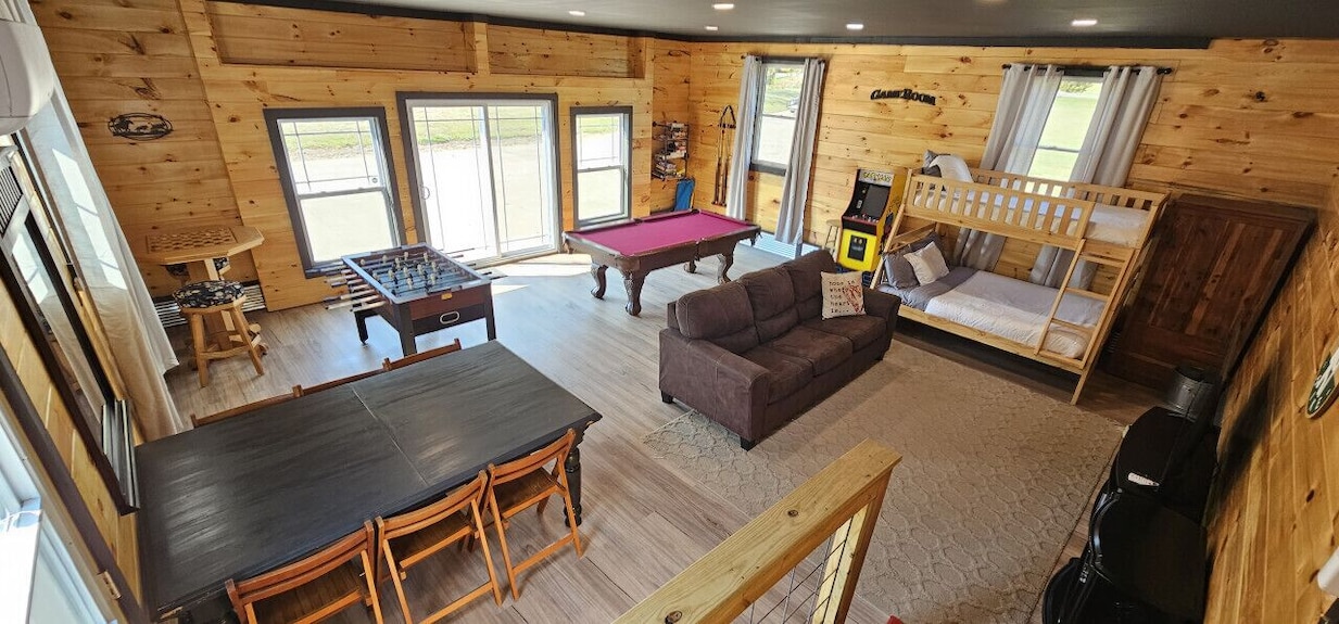 Near Top Trails | Hottub, Gameroom, Playset, Piano - Laurelville, OH