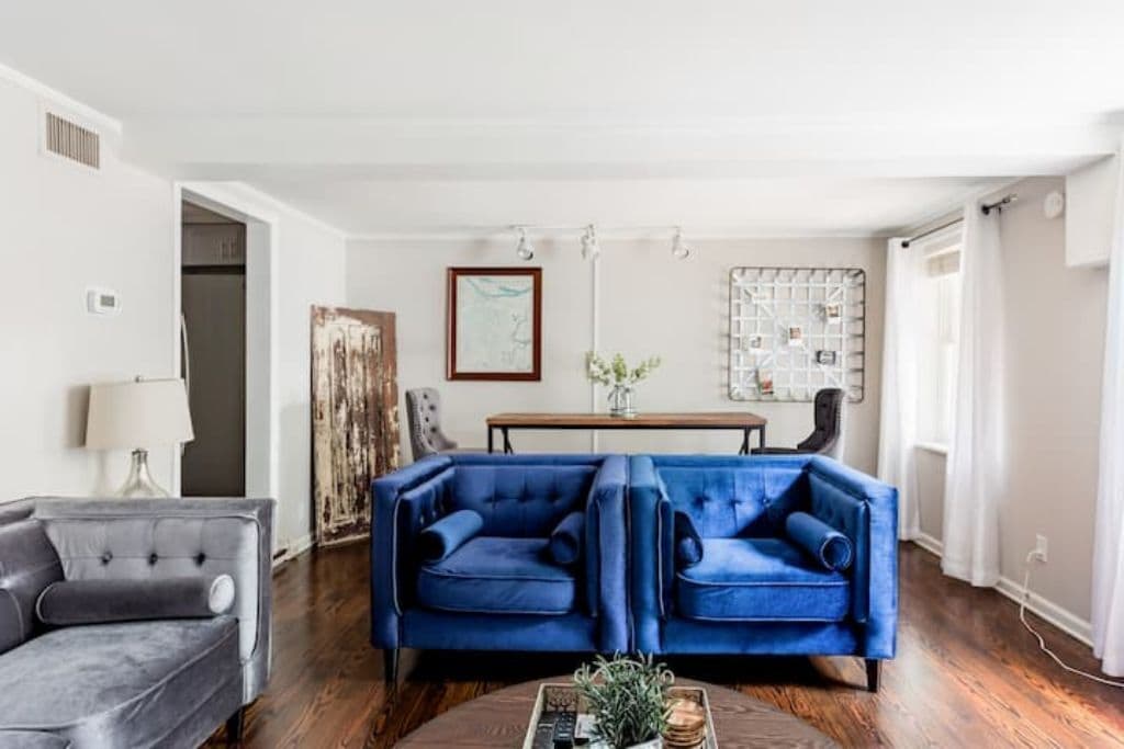 Hidden Garden Retreat In The Heart Of Historic Savannah - Savannah, GA