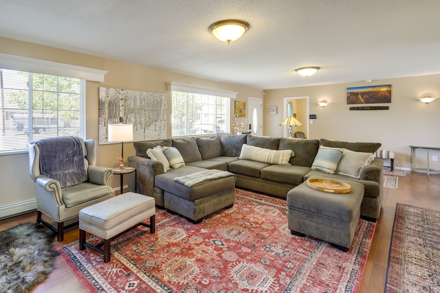 Hot Tub & Fire Pit: Serene Clifton Retreat! - Laughing Cat, Palisade