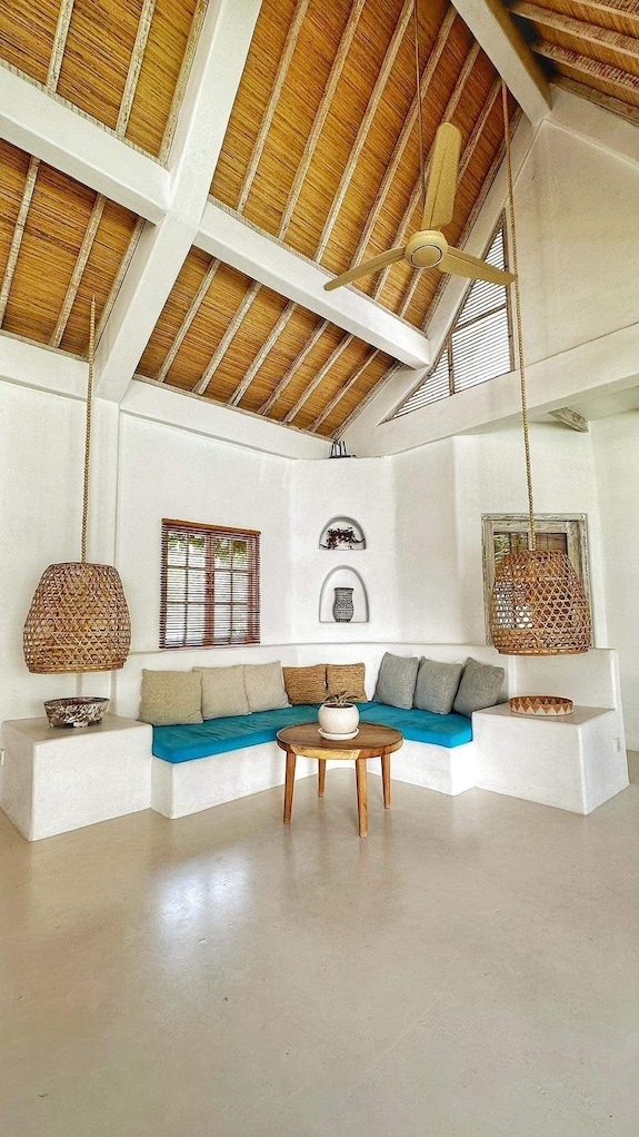 Mediterranean Dream Villa, 10 Min Away From Finns Club & Atlas Beach Club - Canggu